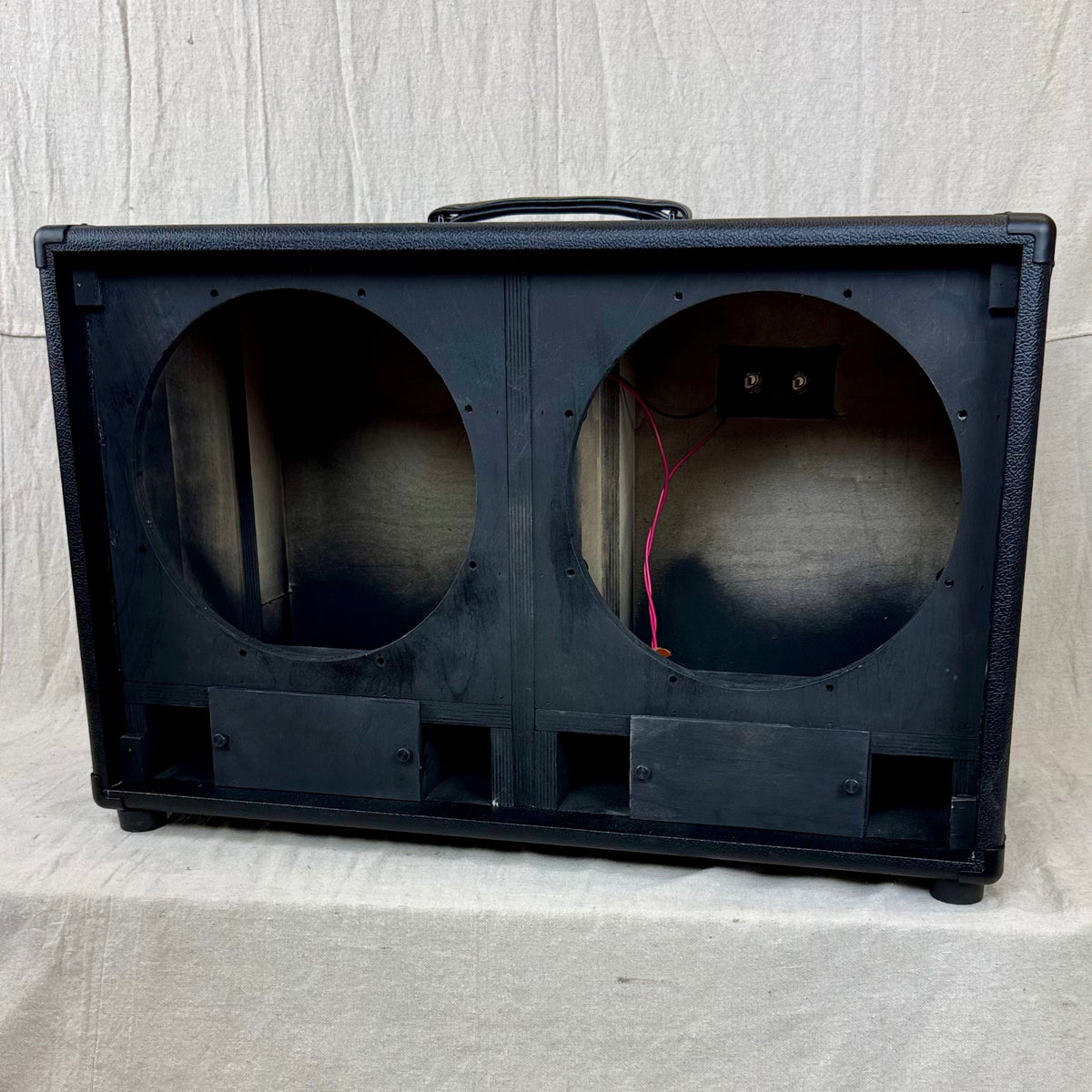 2x12 TL806 "Thiele" Guitar Cabinet – Moon Custom Cabinetry