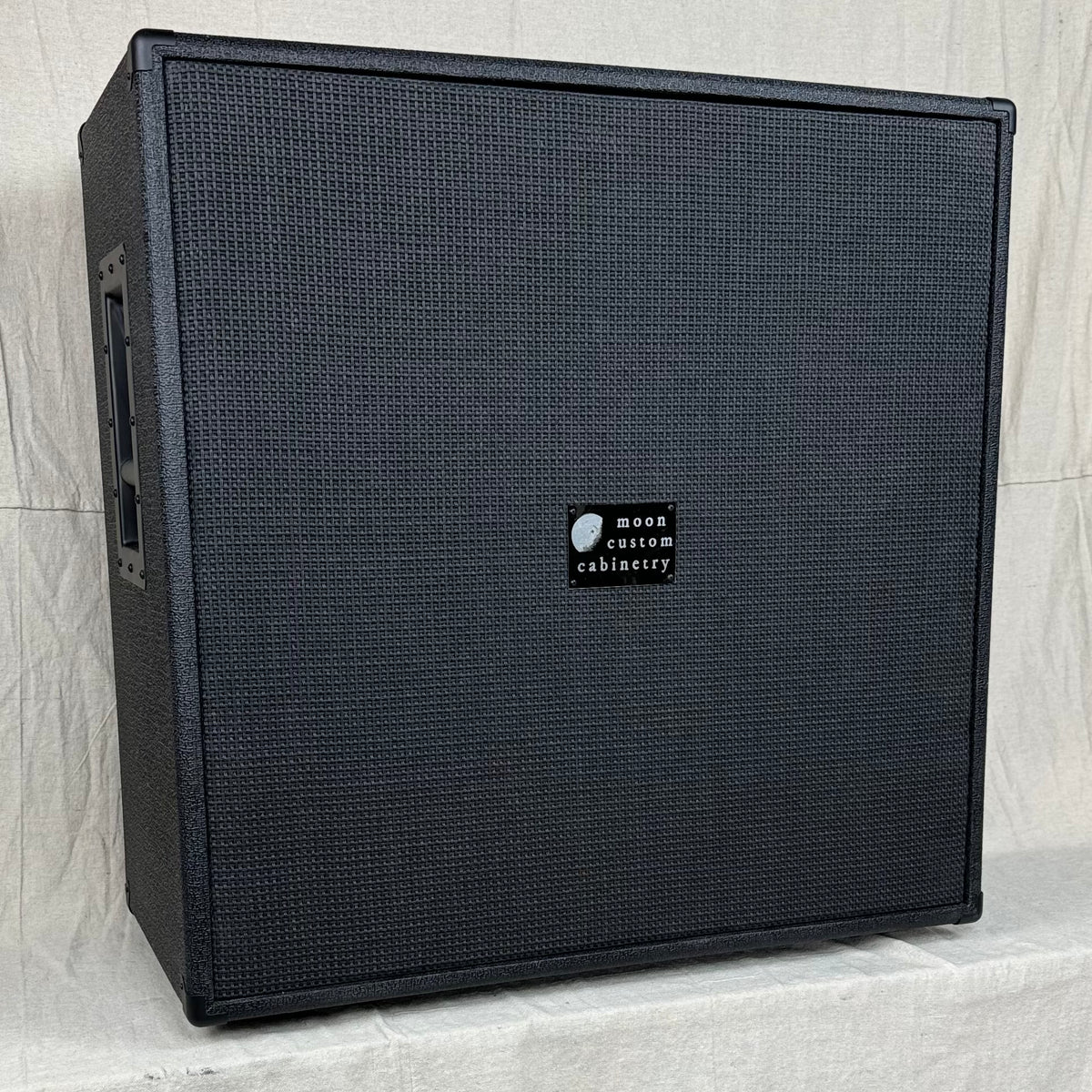 4x12 Guitar Cabinet - Luna Variant – Moon Custom Cabinetry
