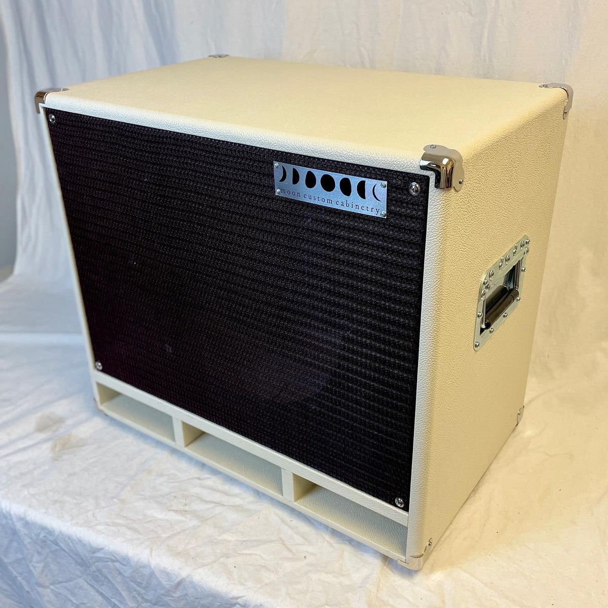 1x15 Bass Cabinet – Moon Custom Cabinetry